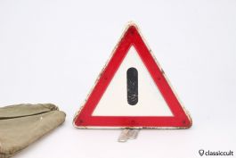 German first aid box warning triangle