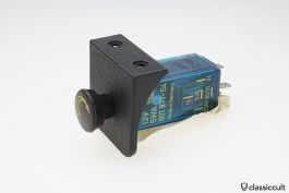 Hella intermittent wiper relay switch 001 871-04 NOS